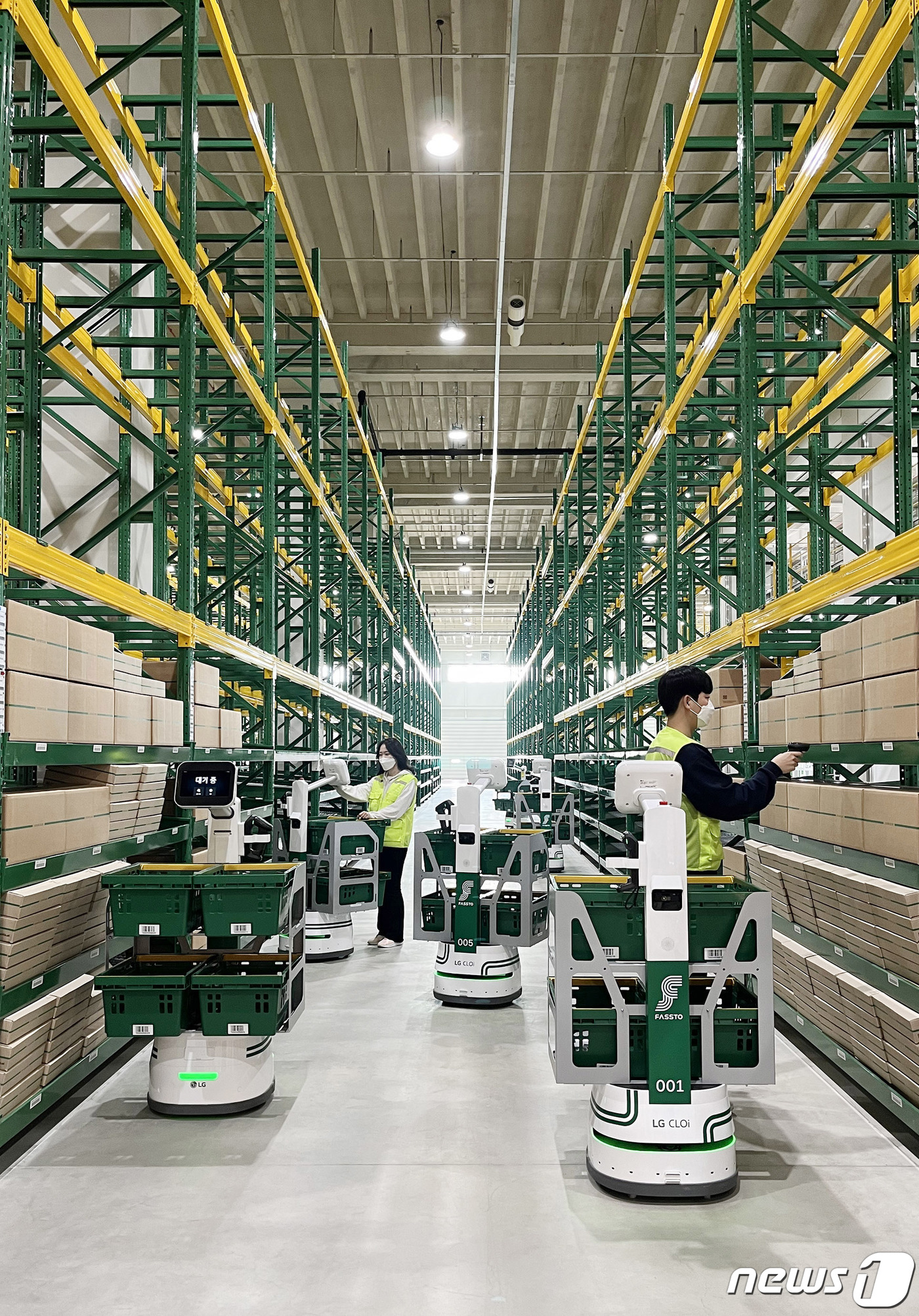 LG전자, '클로이 캐리봇'으로 차세대 물류 로봇 시장 공략