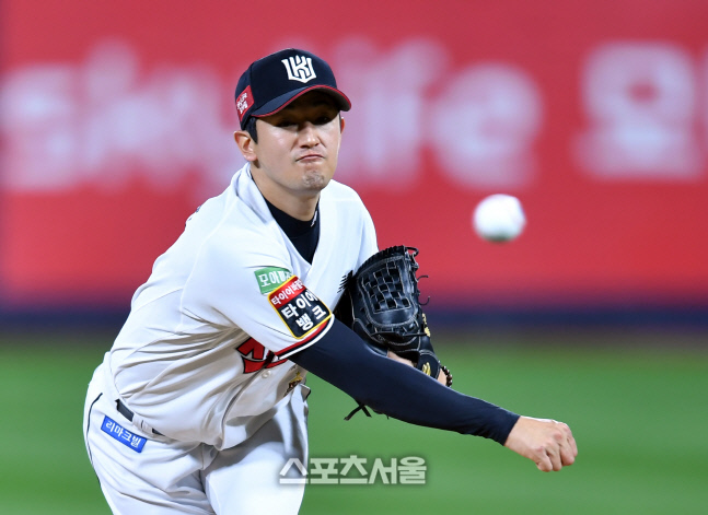 "제발 잘 쳤으면" 역전 PO진출 노리는 KT 사령탑의 간절함[준PO3 시선집중]