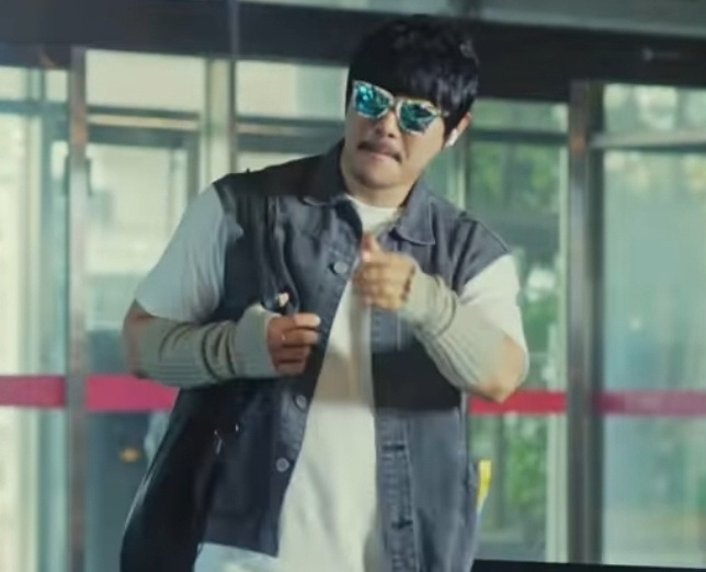 가수 KCM, 이름 바꾸고 '차트 싹쓸이' 잭팟? 1000만뷰 터졌다