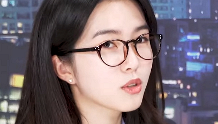 특채로 입사했다는 JTBC '안경 여신' 아나운서가 공개한 학력 | 뉴스에이드