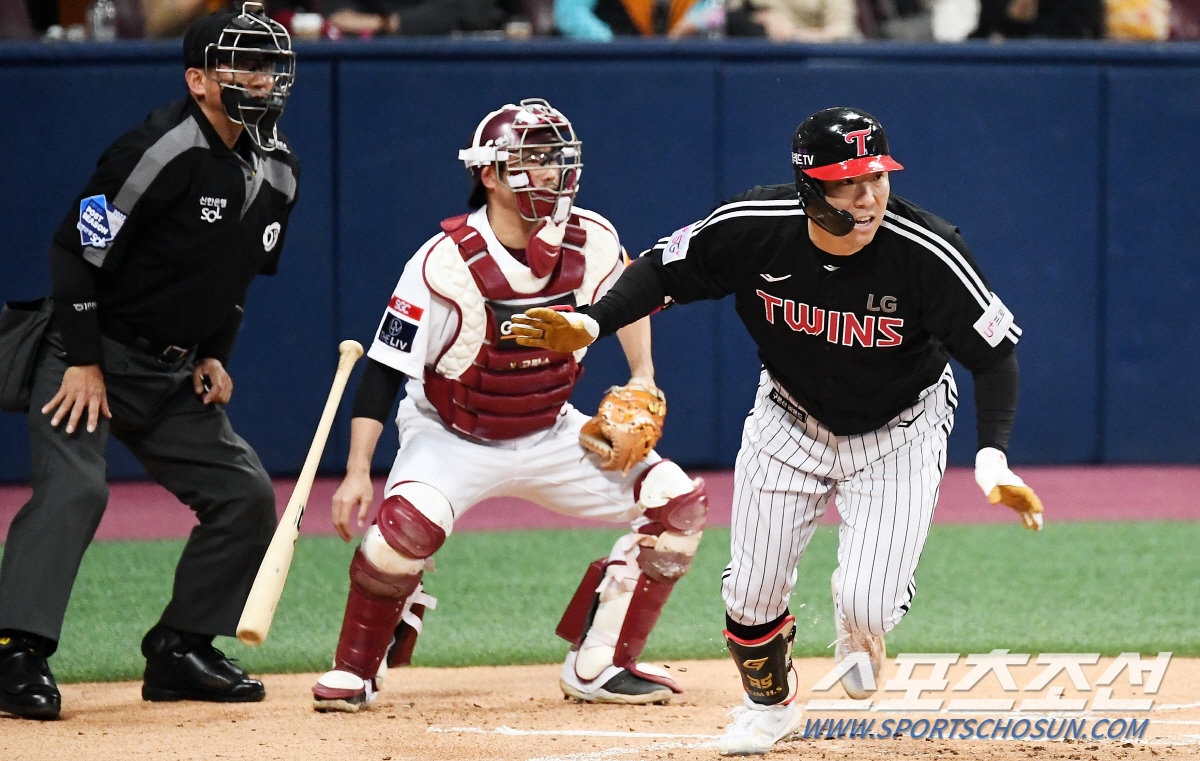 [포토] 김현수 '시리즈 전경기 안타'