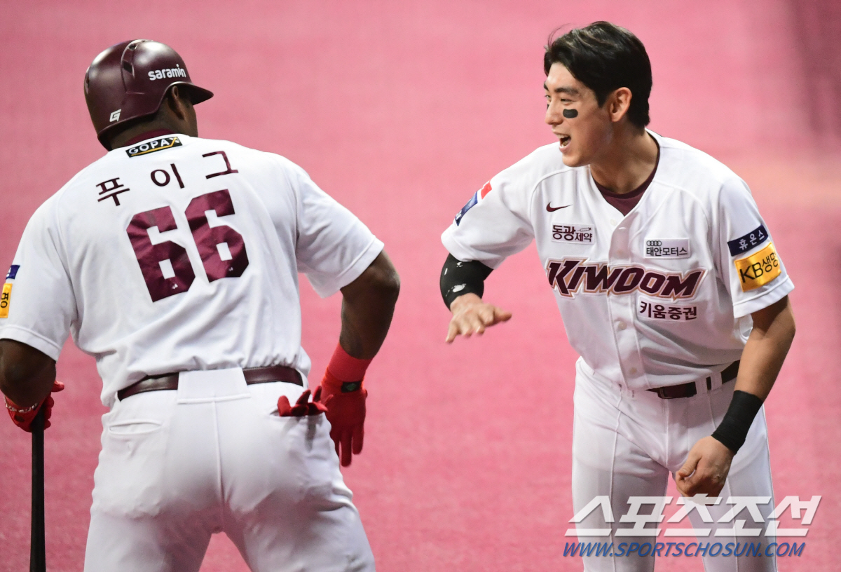 'SSG 나와라!' 키움, 3년 만에 KS 진출…LG, 20년 연속 KS 좌절 [PO4 리뷰]