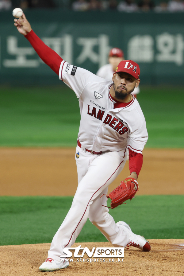 [KS2 S코어북] ‘폰트 호투+최지훈 투런포’ SSG, 키움에 6-1 완승...시리즈 1승 1패
