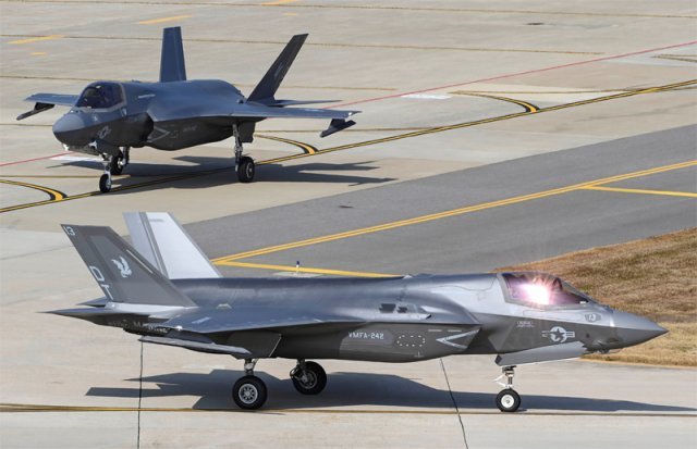美 F-35B 4대 군산 도착… 한국 지상기지 첫 전개