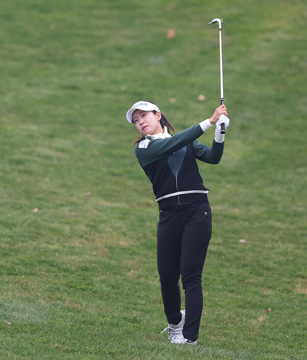 박민지, SK쉴더스·SK텔레콤 대회 2R 단독선두 '시즌 6승 보인다' [KLPGA]