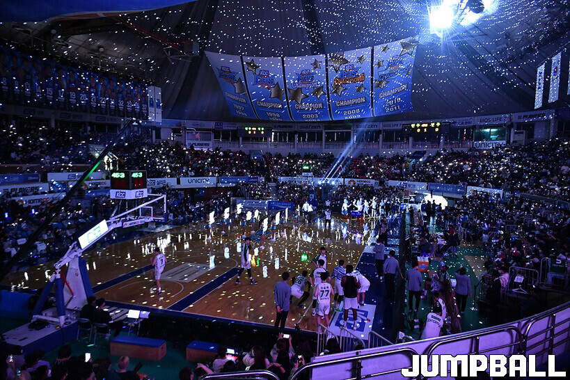 [JB포토] KCC 홈 만원 관중 열광 응원