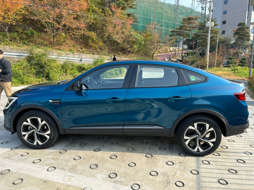 XM3 하이브리드, 편의성 확 높이고 F1기술력 더해…가성비 실종 [차알못시승기]