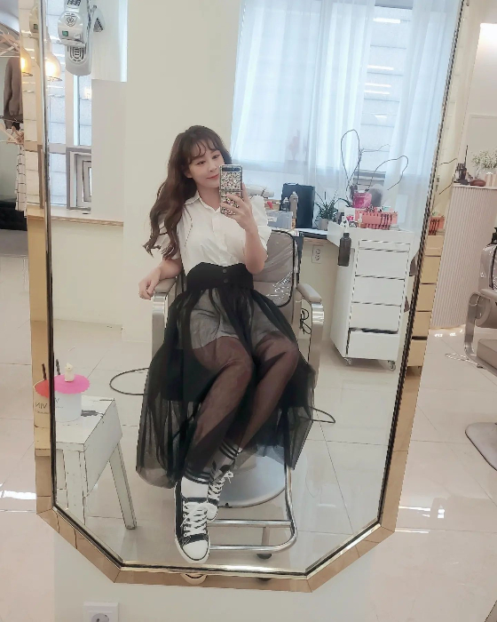8세 연상♥ 윤태화 하의실종이야 파격 시스루 패션