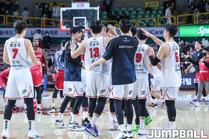 [뒷북STAT] ‘시즌 첫 10승 고지’ KGC, 4강 PO 진출 100%?