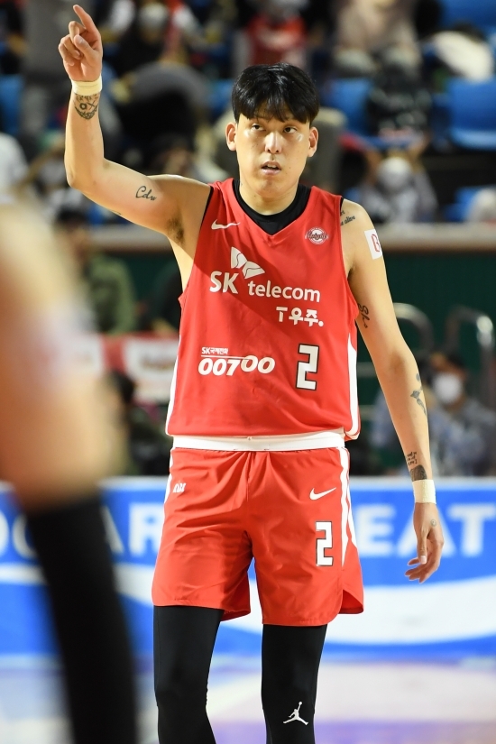 MVP에 최고 식스맨까지 돌아온다! ‘우승 후보’ SK, 드디어 완전체