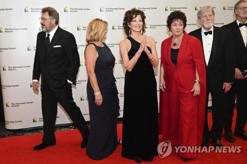Kennedy Center Honors State Department Dinner