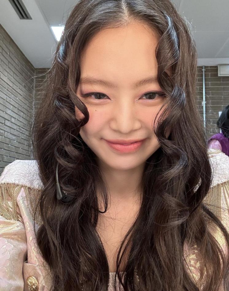 제니도 빠졌다! 젠지 갬성 웨이브 헤어 스타일 팁 4