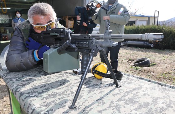 군 K3 경기관총 30년 만에 대체…K15 오늘부터 보급