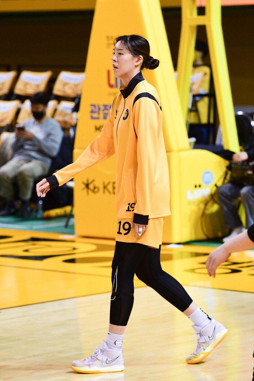 ‘WKBL 최고 센터가 돌아왔다!’ KB 박지수, 하나원큐 상대로 전격 복귀전