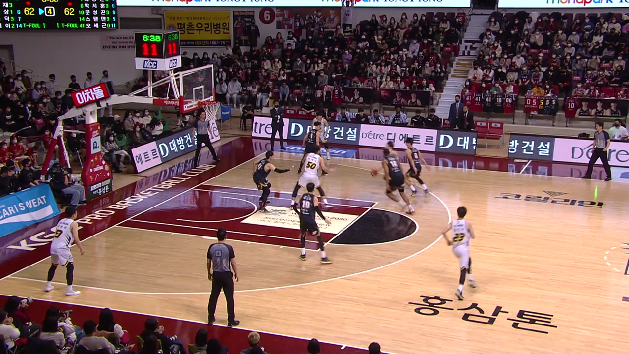 '이재도 17점' LG, 선두 KGC인삼공사 꺾고 5연승...단독 2위