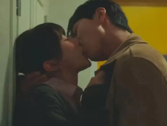 10살 연상 남친 두고 역대급 베드신 처음 찍었는데 오히려 재미있었다는 여배우 키노라이츠