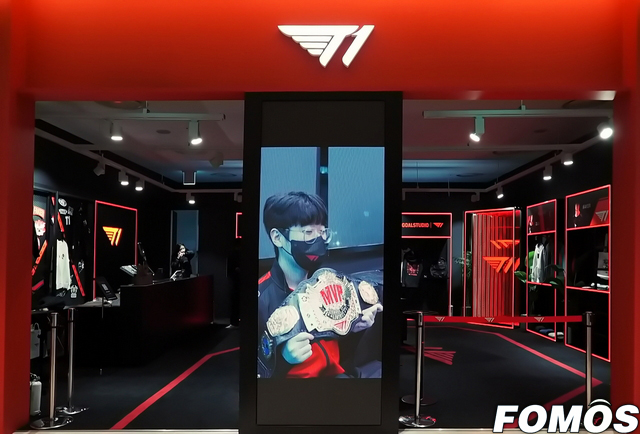 T1의 새로운 도전 의지 볼 수 있는 ‘T1 SHOP 팝업 스토어’