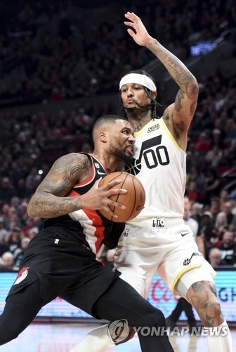 [NBA] '60점 폭발' 릴라드, 마이클 조던과 어깨 나란히..통산 4번째 60점