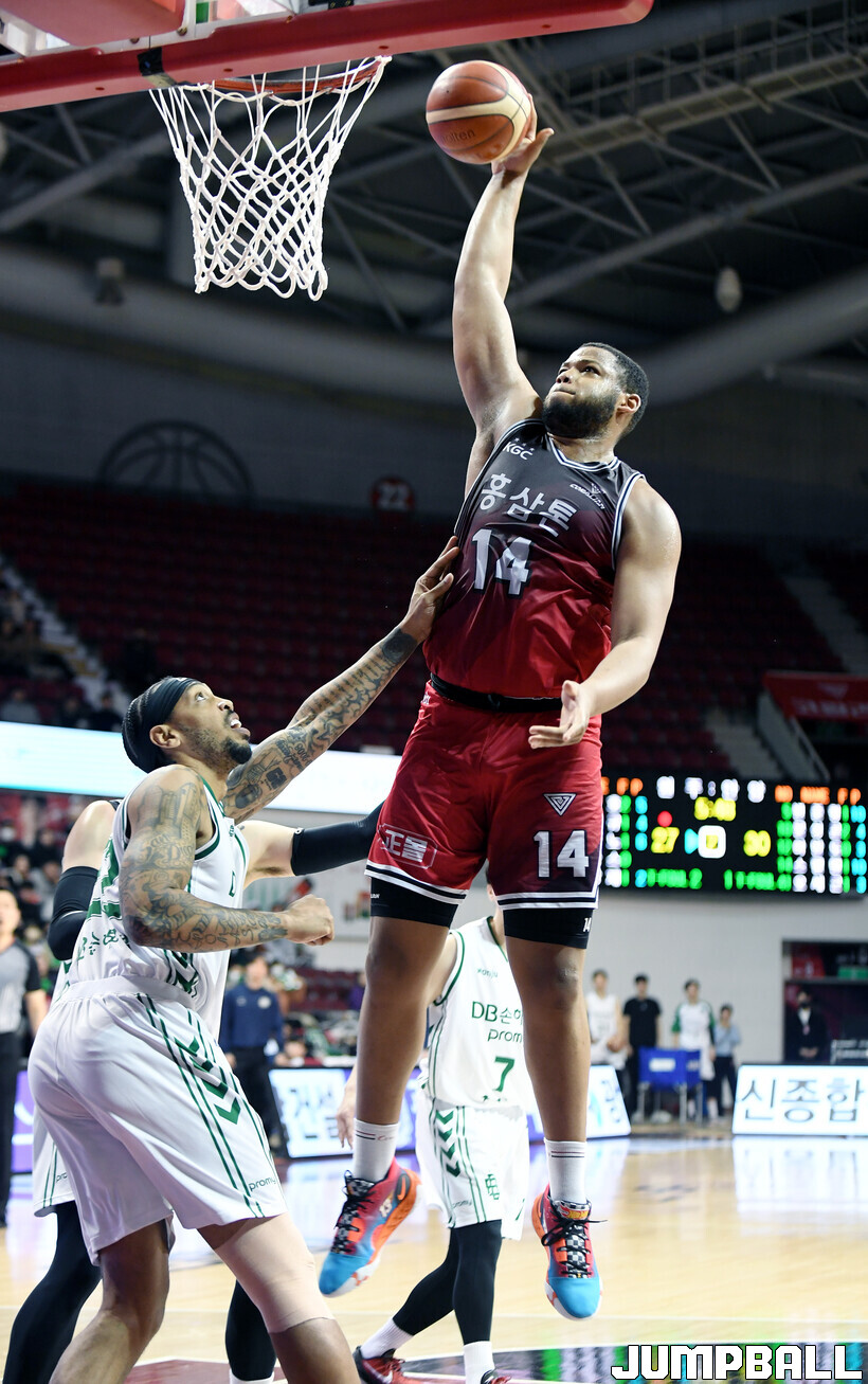 ‘스펠맨-변준형 투맨쇼’ KGC, DB 제압하고 6연승 신바람