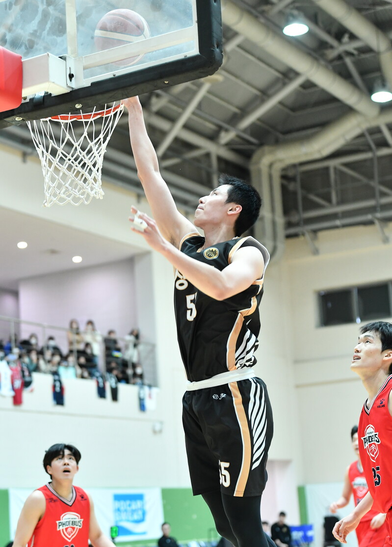 [D리그] ‘2Q+3Q 54-24’ 상무, 현대모비스에 역전승 … 하루 뒤 한국가스공사와 준결승전