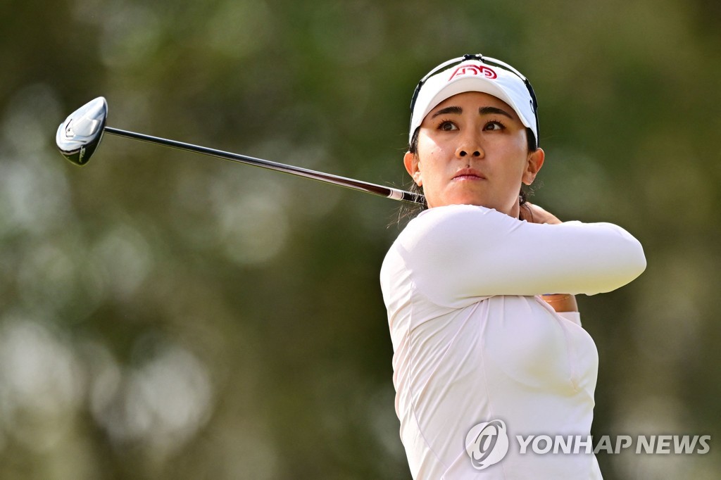 김효주, LPGA 투어 HSBC 챔피언십 2R 공동 2위…고진영 8위