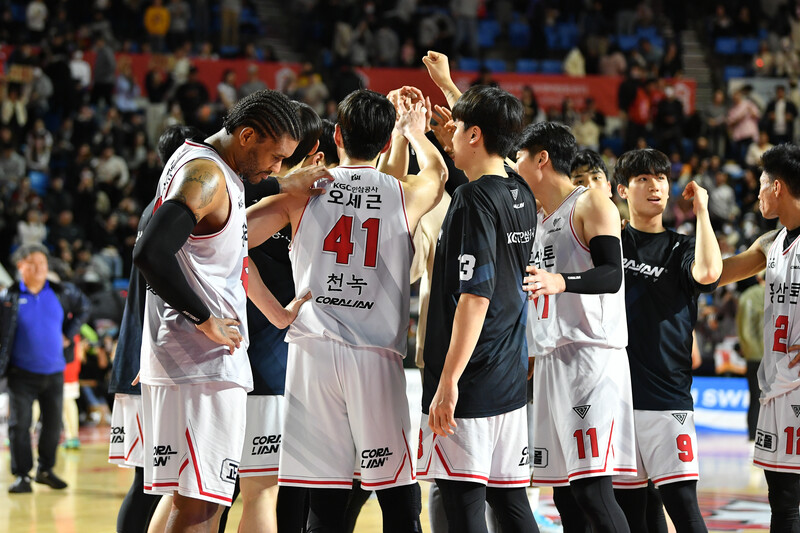 EASL 우승의 기운을 이어가지 못한 KGC인삼공사, 불안한 매직넘버 지우기 행보