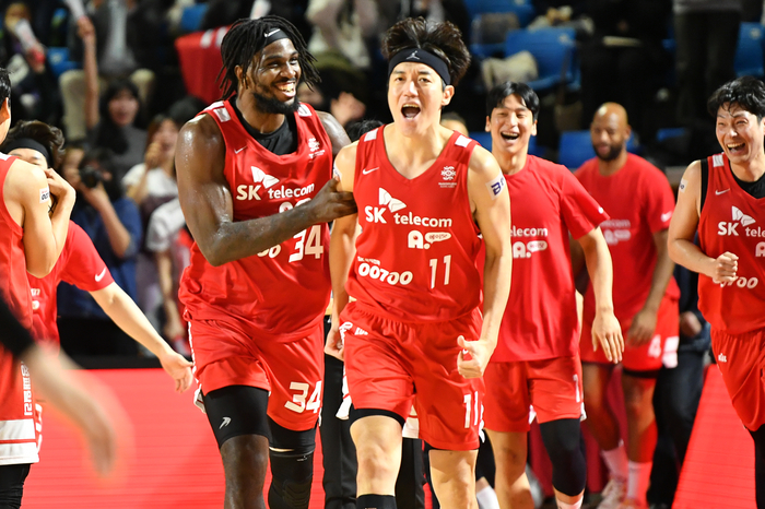 SK, ‘14점차’ 뒤엎고 KGC에 EASL 패배 설욕