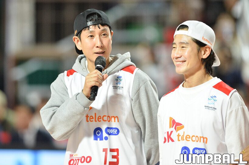 ‘5213명 매진’ SK-KGC 명승부 전희철 감독 “홈이라서 이겼다”