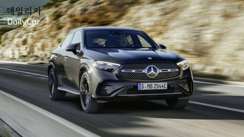 벤츠, 신형 ‘GLC 쿠페’ 공개..전기차 라인업 ‘승부수’