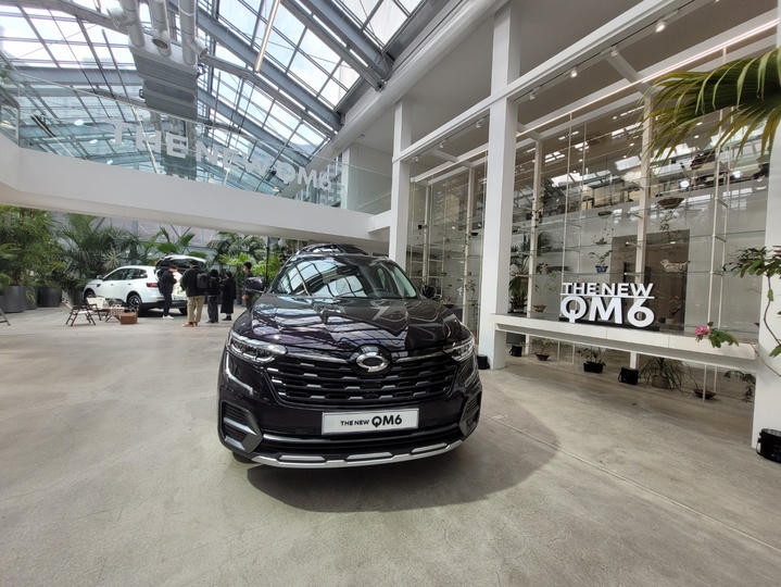 "가성비 SUV"…르노 QM6, 새 디자인으로 1인가구 공략[시승기]