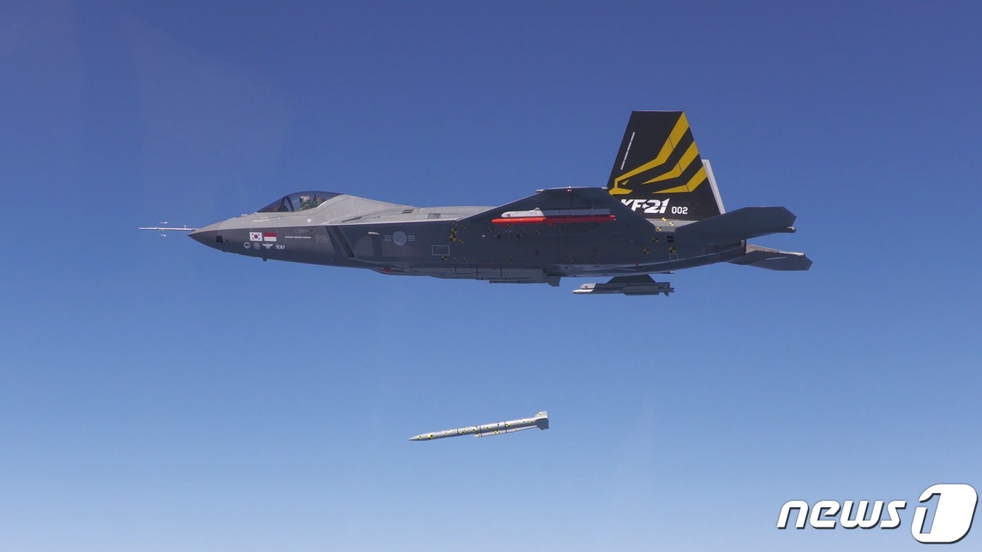 KF-21, 첫 공대공 무장분리 및 기총발사 시험 '성공'