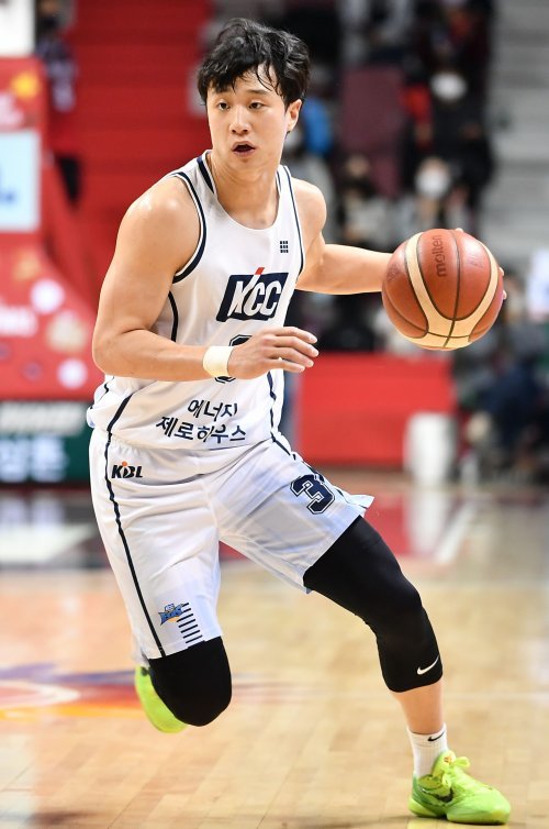 허웅의 성공적 합류…KCC, PO서 다크호스로?