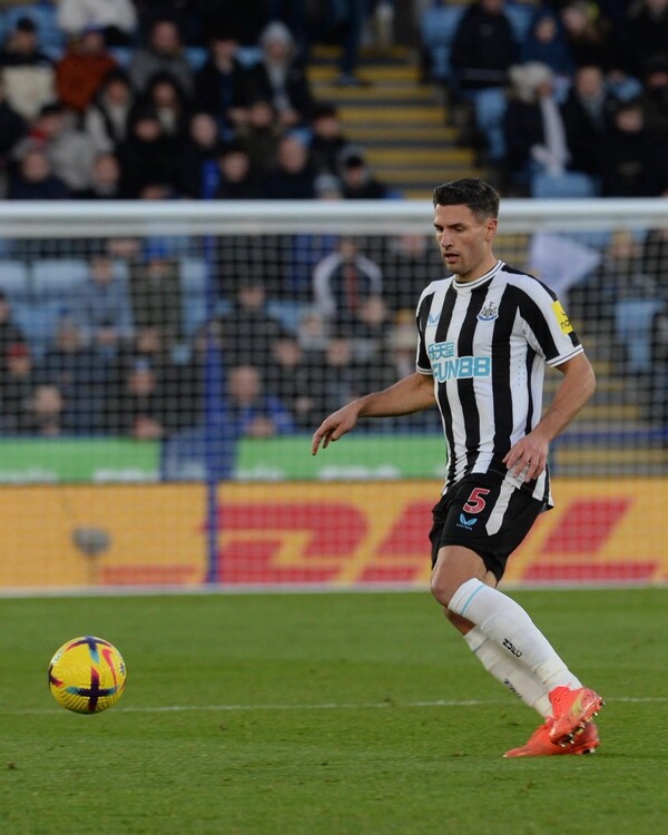 [EPL zip] 뉴캐슬, 맨유 2-0으로 격파…3위 도약