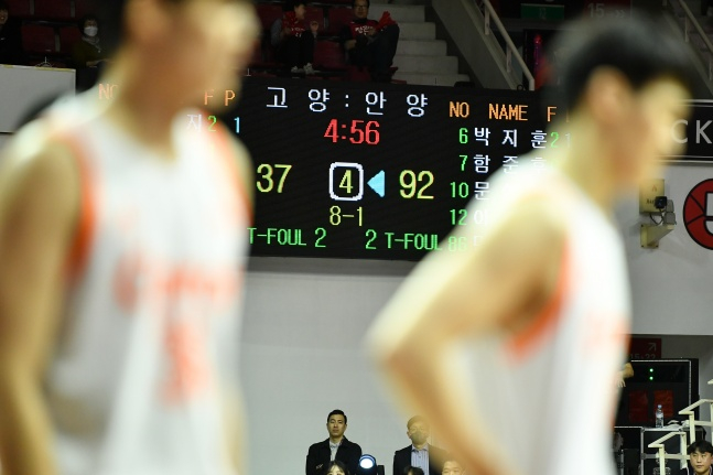 '역대 PO 최다 점수 차 신기록' 안양 KGC, 고양 캐롯 99-43 완파 [PO1]