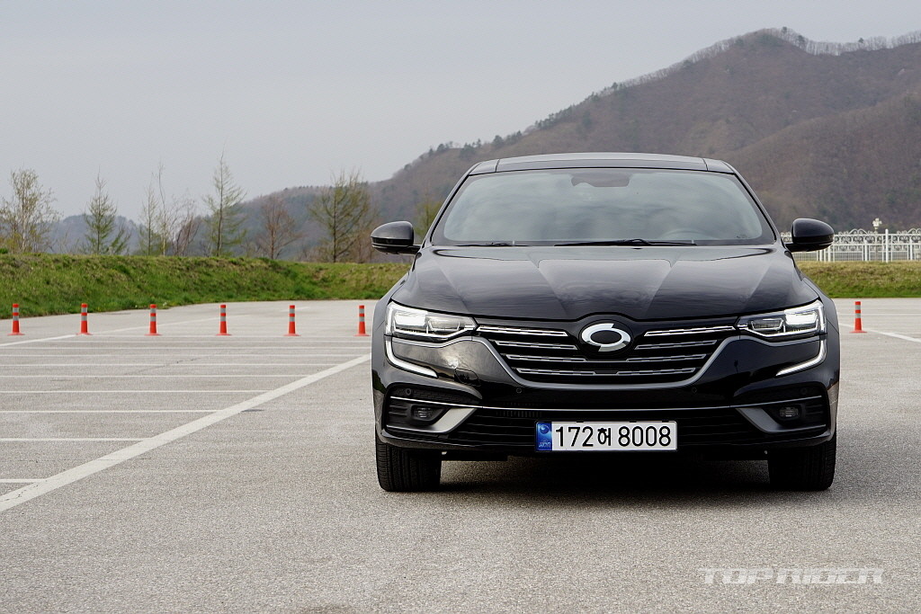 [시승기] SM6 TCe 300 인스파이어, 알핀 감성 스포츠세단 | 탑라이더