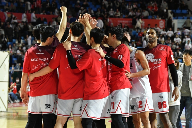 힘내는 KGC - 지친 SK… 오늘 4차전