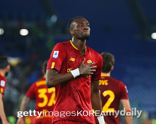 '히딩크가 선택한 FW, EPL로 컴백하나?'…맨유, 첼시에 '한' 맺힌 FW 영입 추진