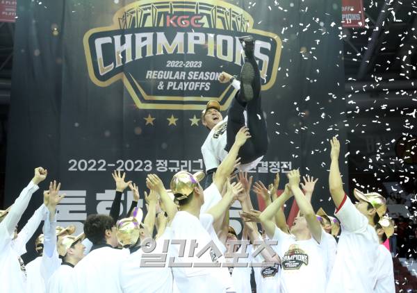 14년 만의 7차전, 사상 첫 연장까지…‘역대급’ 챔프전 펼친 KGC·SK