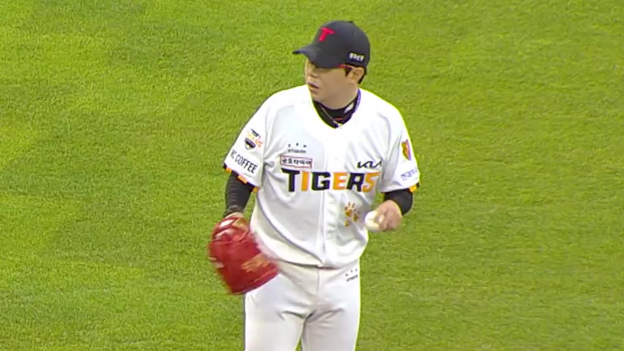 '무실점' 양현종, 김광현에 완승...LG 4연승