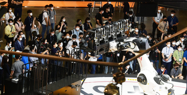 '해군도 스마트'...SKT 부산 MADEX에서 시분할 통신기술 선봬