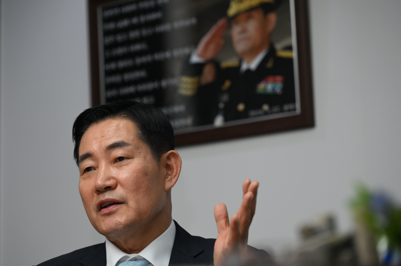 [Up close in Yeouido] Days of strategic ambiguity are over: Rep. Shin ...