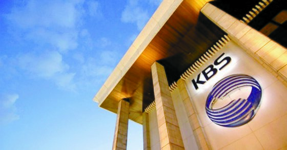 [단독] 6년 전 '수신료 분리징수' 밀더니…野 '분리 금지법' 낸다