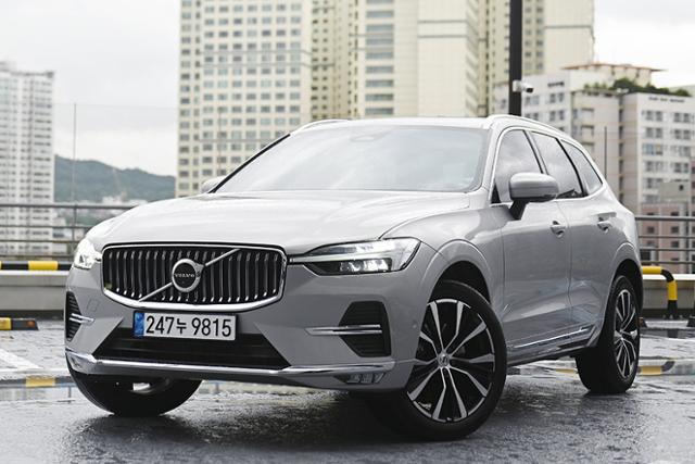 [시승기] 다재다능한 프리미엄 SUV의 아이콘에 오르다 – 볼보 XC60 B6 AWD 얼티메이트 브라이트