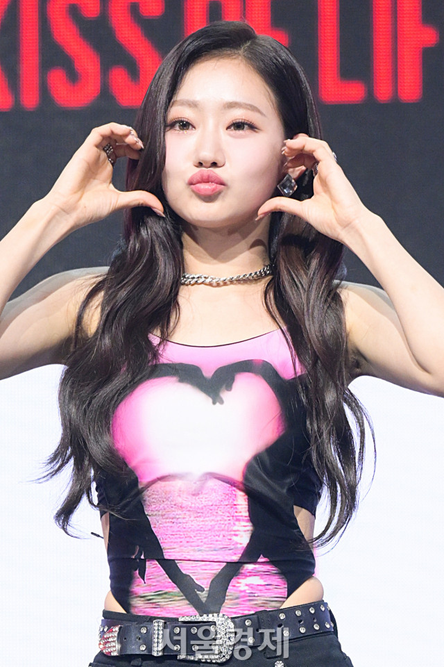 데뷔 전부터 '200만' 뷰 찍은 키스오브라이프, 실력+개성 잡은 '괴물 신인' 될 수 있을까 (종합) [SE★현장]