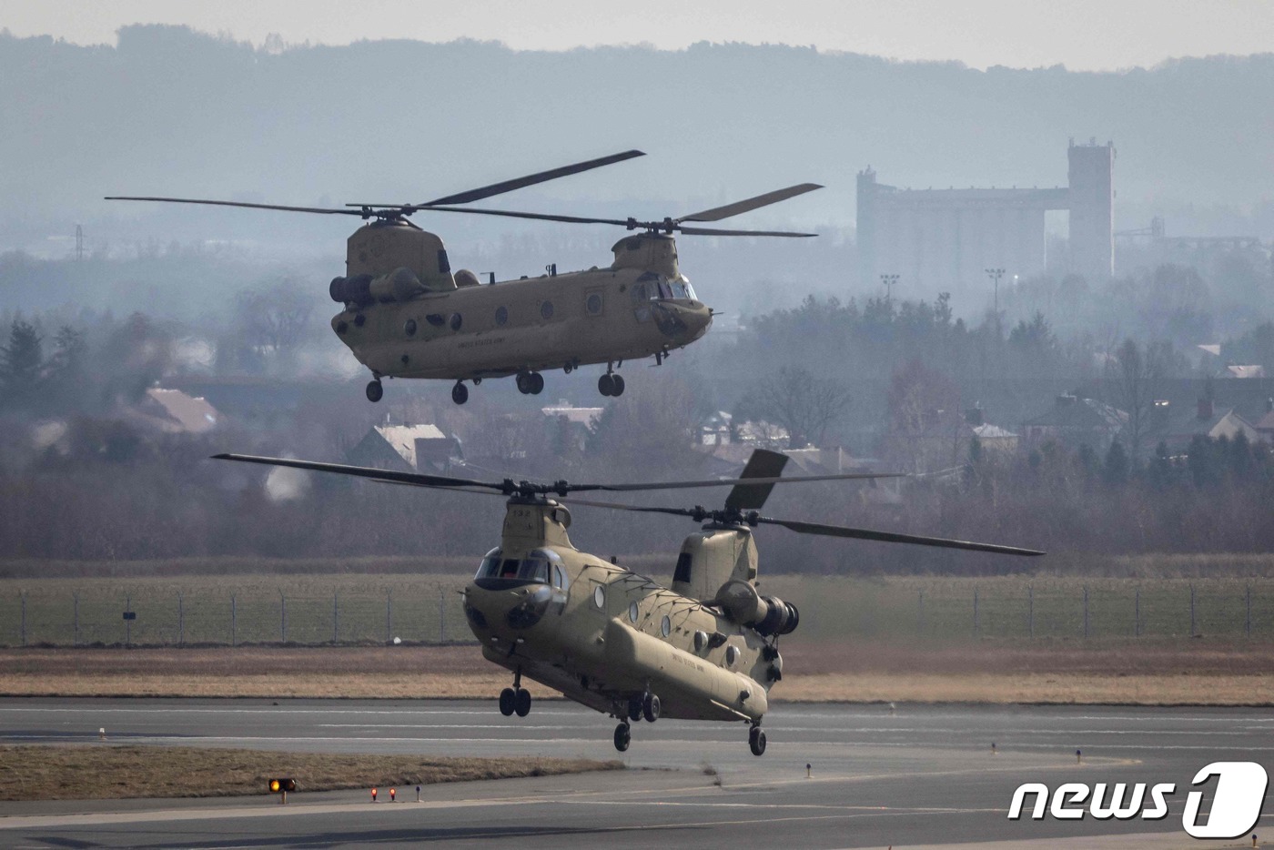 獨, 11조원 투자해 치누크 헬기 60대 구매…"국방 투자 아낌없이"