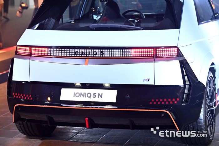 베일벗은 현대차 '아이오닉5N', 슈퍼카급 성능 경쟁사 '압도'