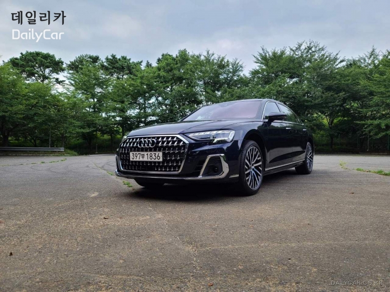 [시승기] 도로를 미끄러지는 듯한 안락한 승차감 돋보이는..아우디 A8L 60 TFSI 콰트로 | 데일리카