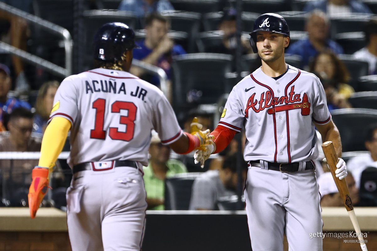 ‘NL MVP 집안싸움 시작?’ 올슨, 아쿠냐 JR 넘어섰다