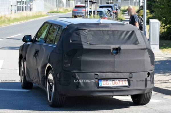 기아 EV4 포착..3천만원대 소형 SUV 내년 나온다 | 카가이