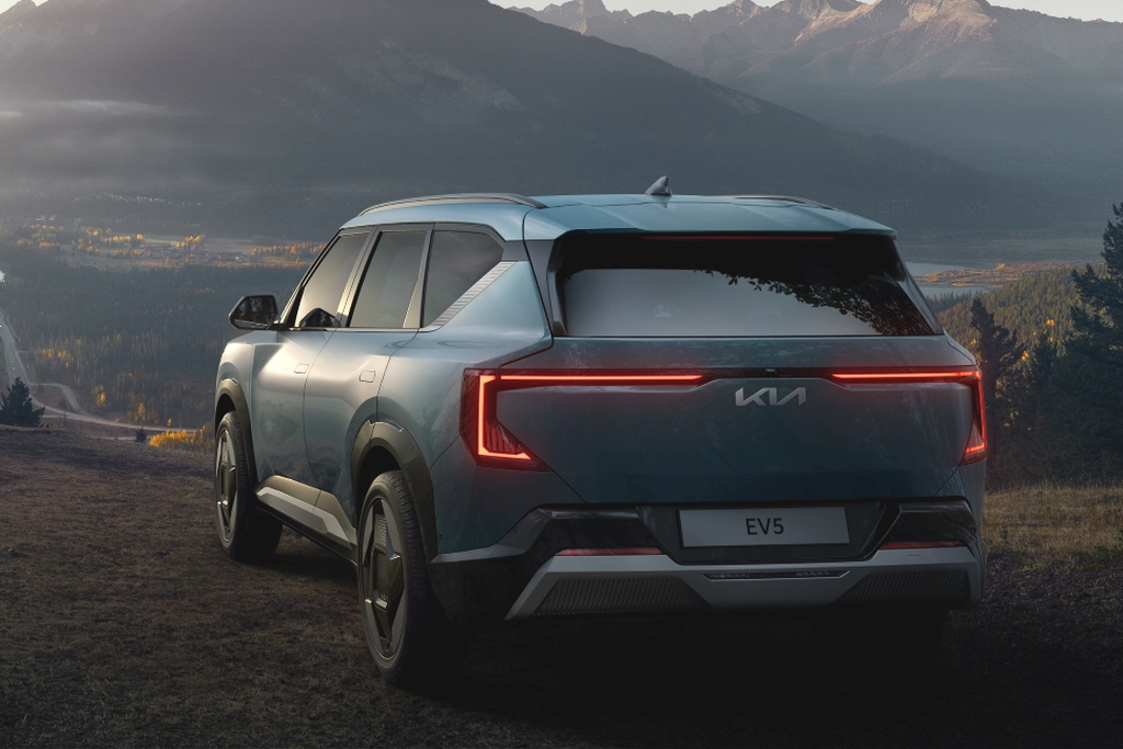 기아 EV5 중국서 2900만원대, 가성비 전기차 | 탑라이더